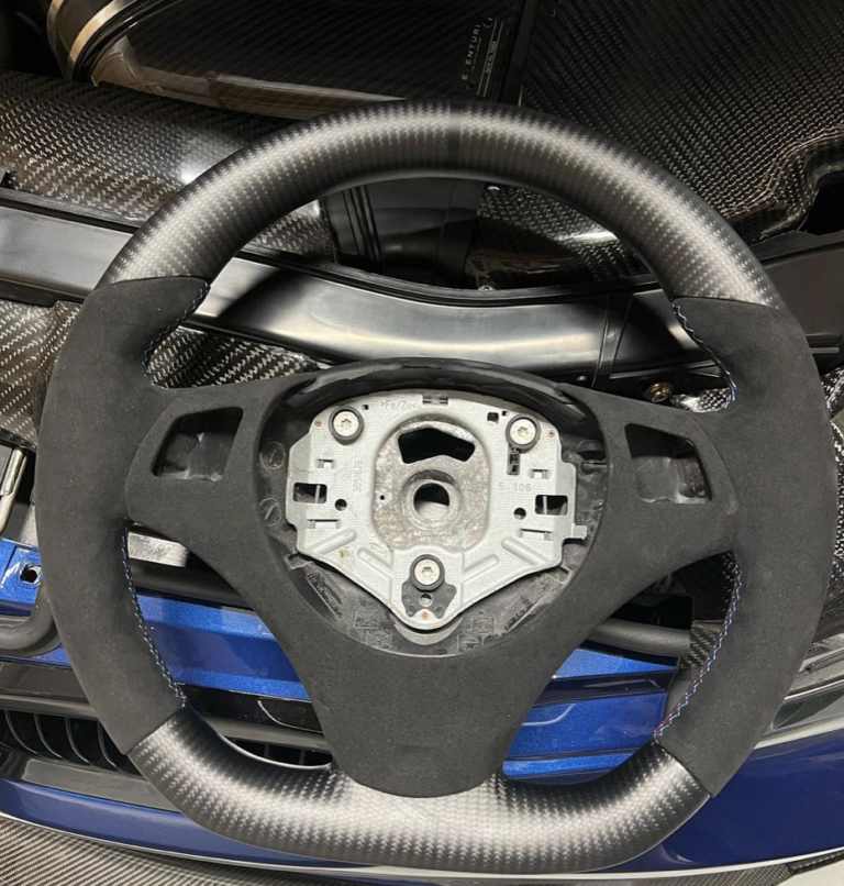 BMW E9X M3 Steering Wheels - Alcantara - Leather - Carbon